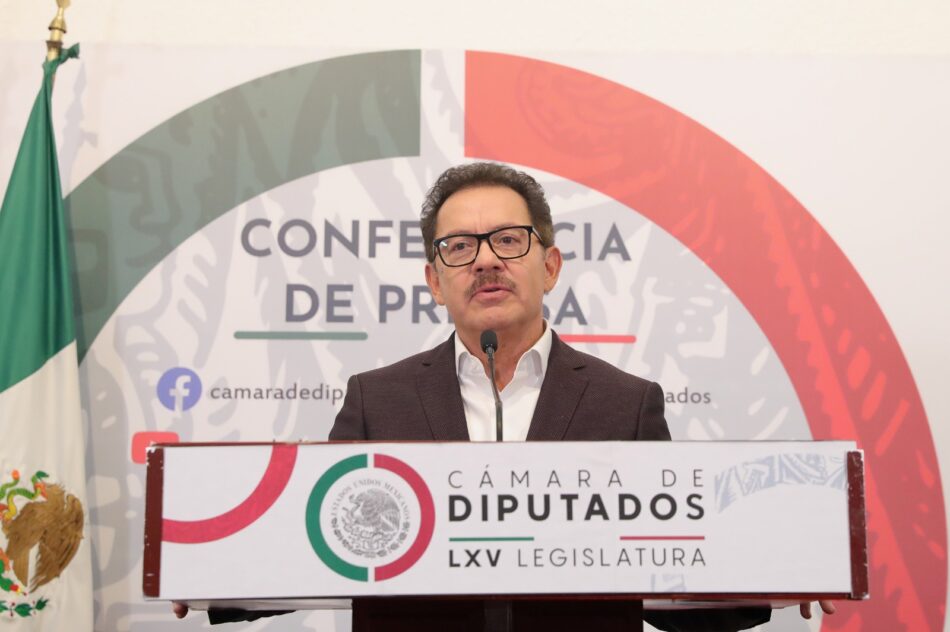 Incongruente, renuncia de Edmundo Jacobo Molina como secretario ...